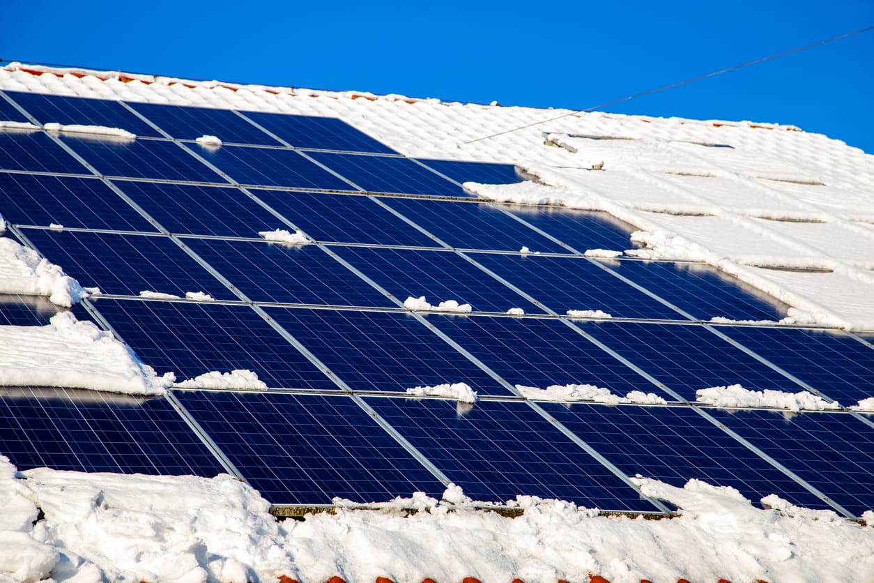 How to Care for Solar Panels During Winter - Cedar Creek Energy